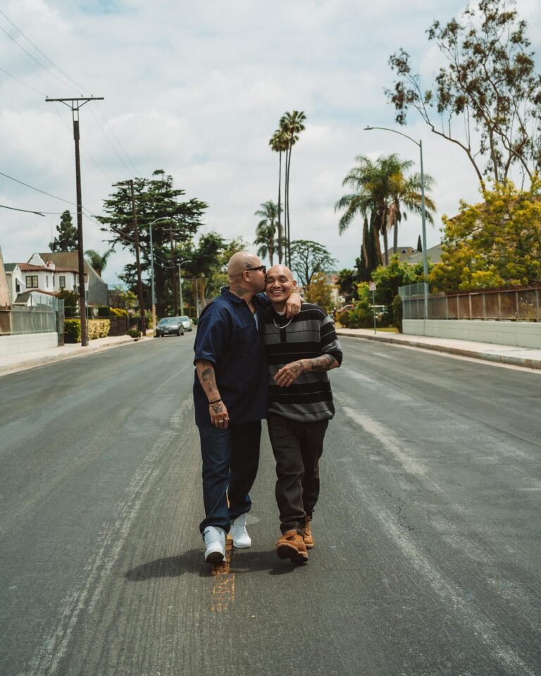 Trino y Adam, la pareja queer que se volvió viral por su sesión de fotos
